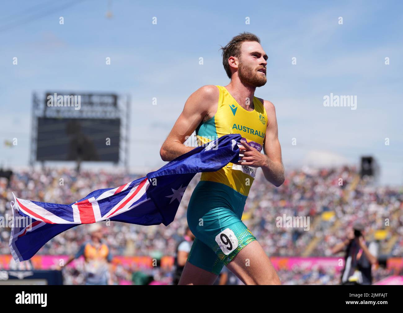 Australia's Oliver Hoare celebrates winning the Men's 1500 metres at ...