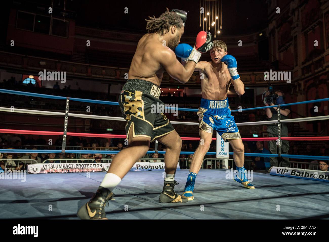 Boxing liverpool olympia hi-res stock photography and images - Alamy
