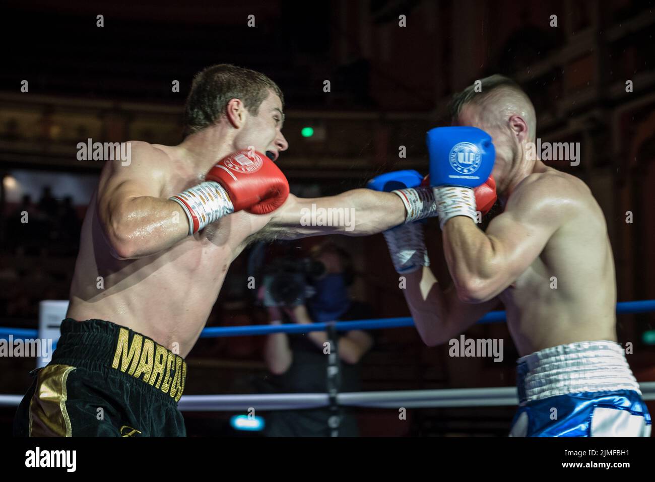 Vip professional boxing hi-res stock photography and images - Alamy