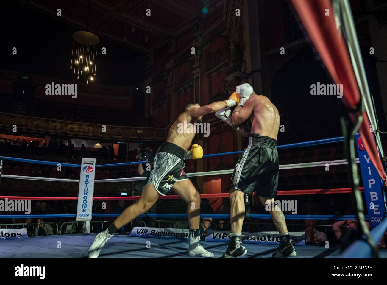 Boxing liverpool olympia hi-res stock photography and images - Alamy