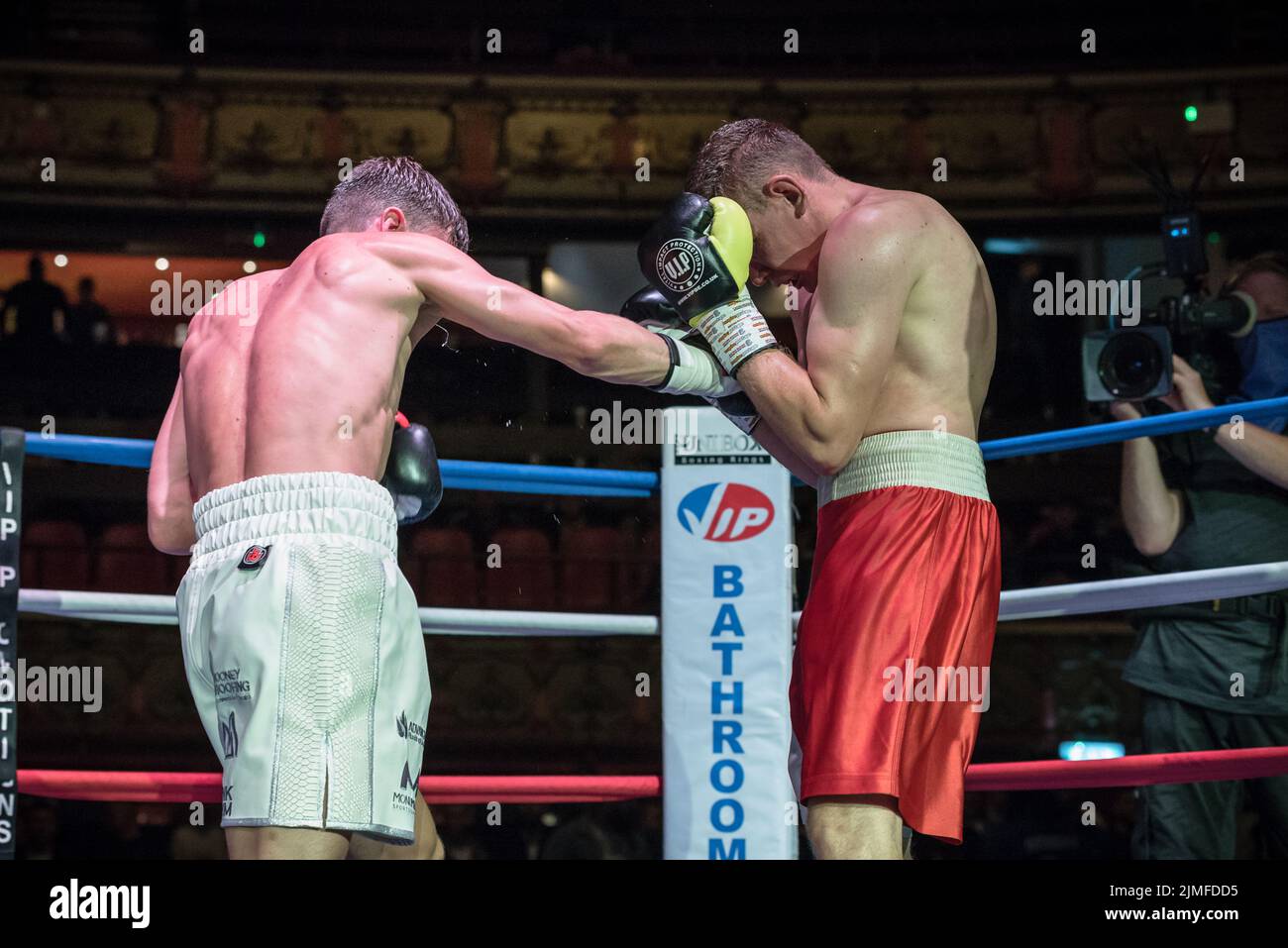 Boxing liverpool olympia hi-res stock photography and images - Alamy