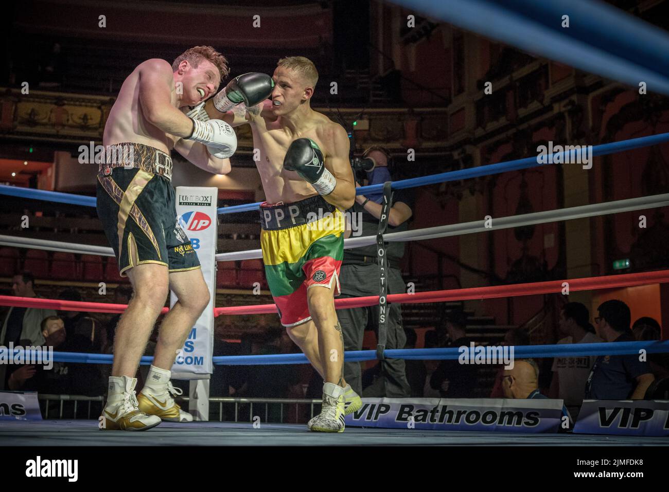 Vip professional boxing hi-res stock photography and images - Alamy