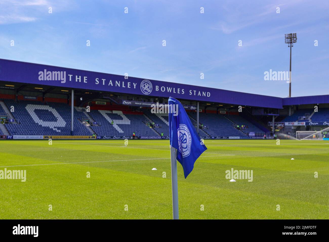 Loftus road stand hi-res stock photography and images - Alamy