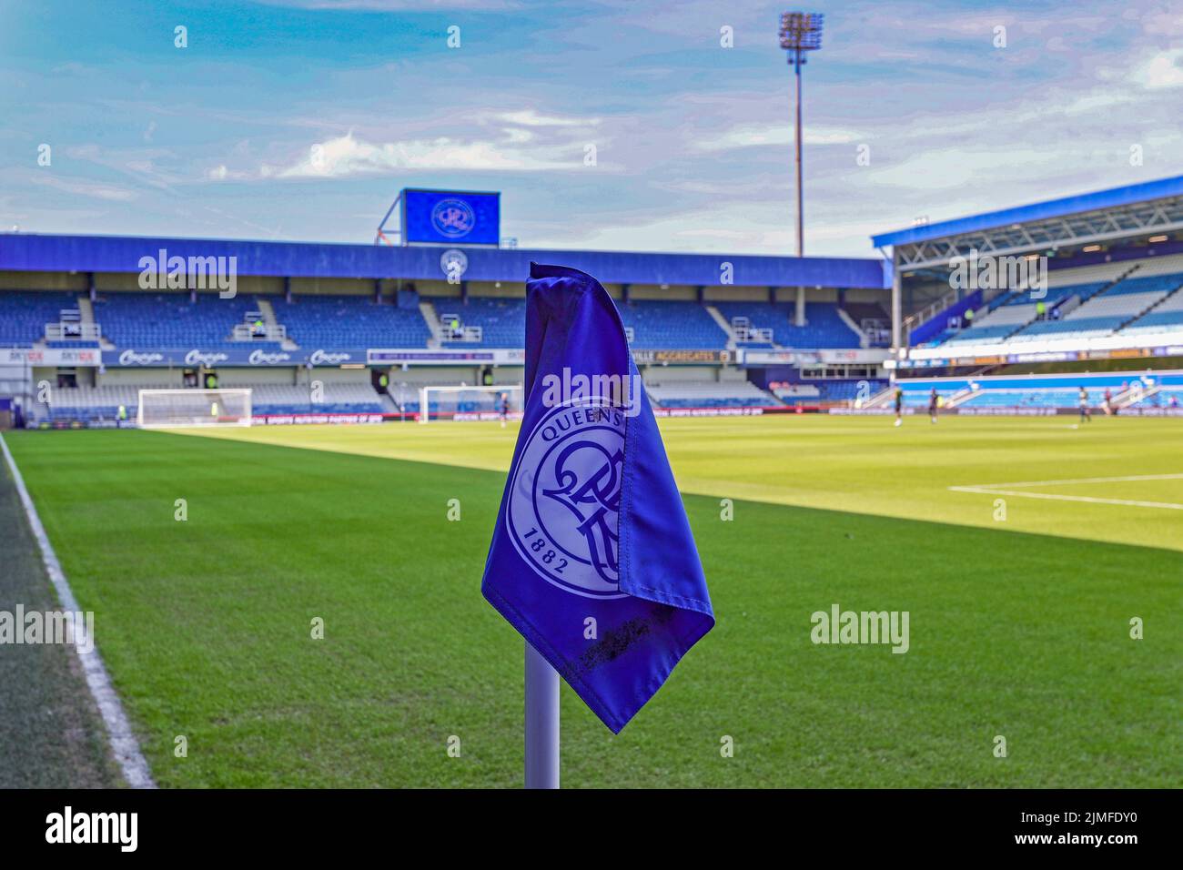 Loftus road stadium hi-res stock photography and images - Alamy
