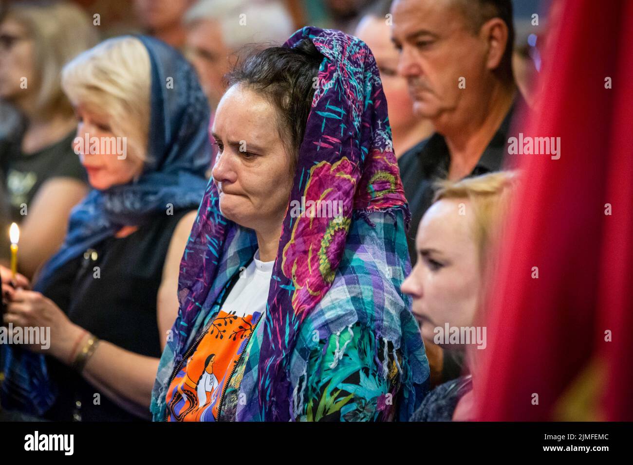 Kyiv, Ukraine. 05th Aug, 2022. Relatives and friends attend a memorial ...