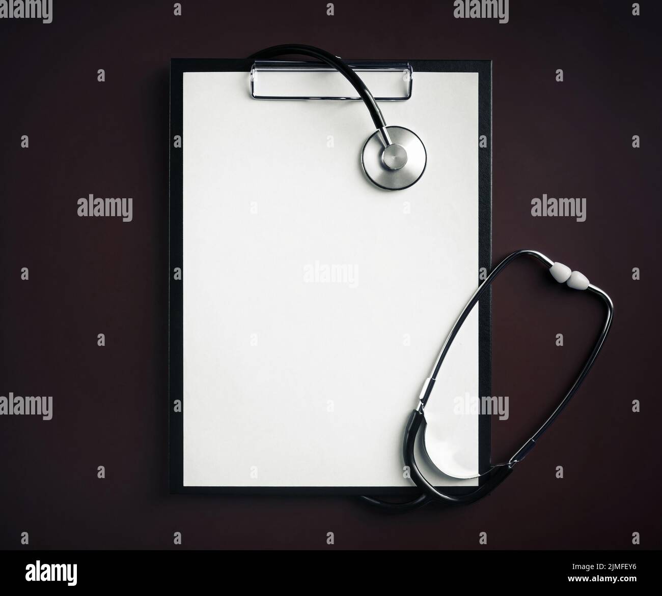 Clipboard with stethoscope Stock Photo - Alamy