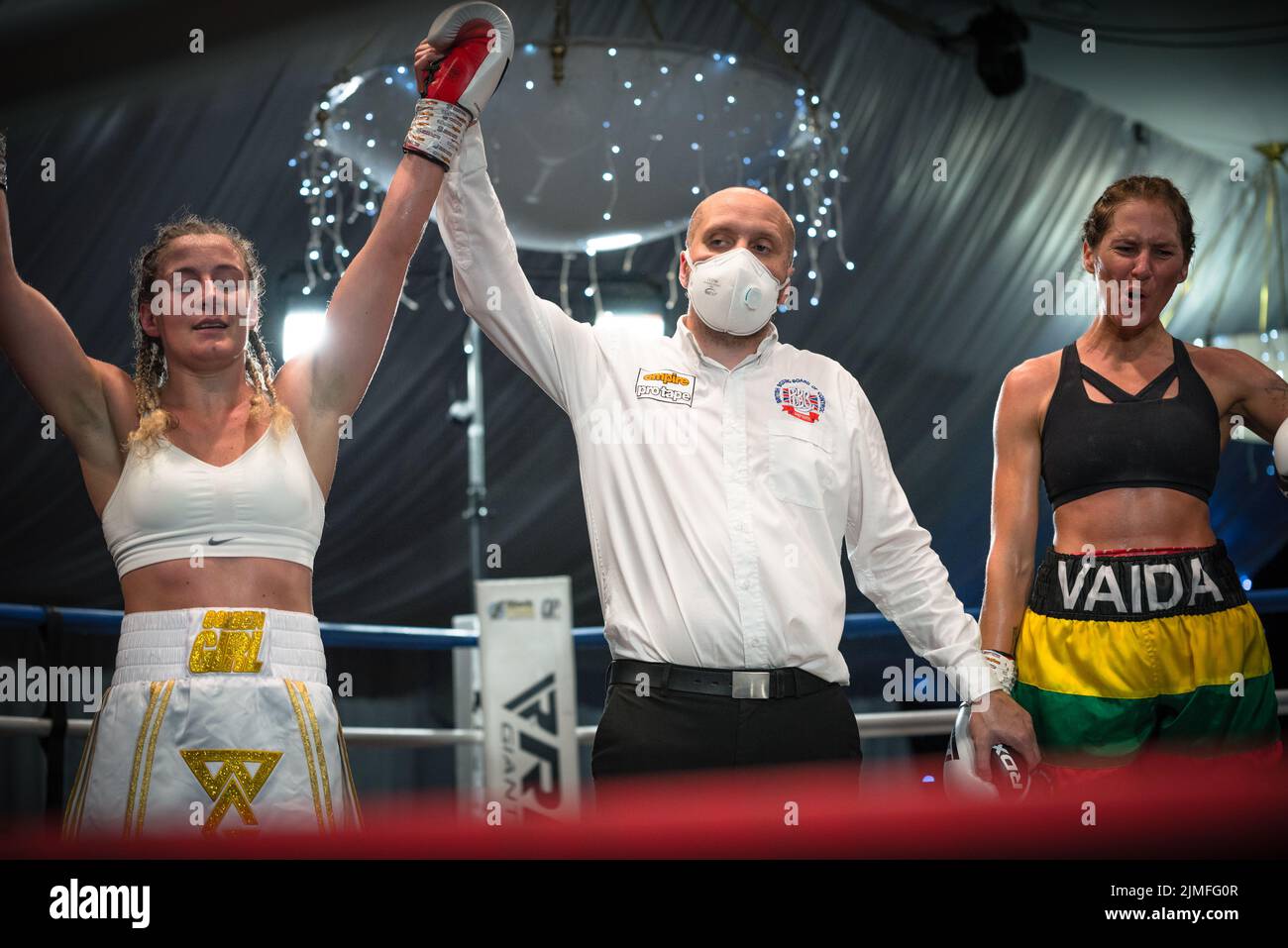 Blackflash boxing promotions hi-res stock photography and images - Alamy