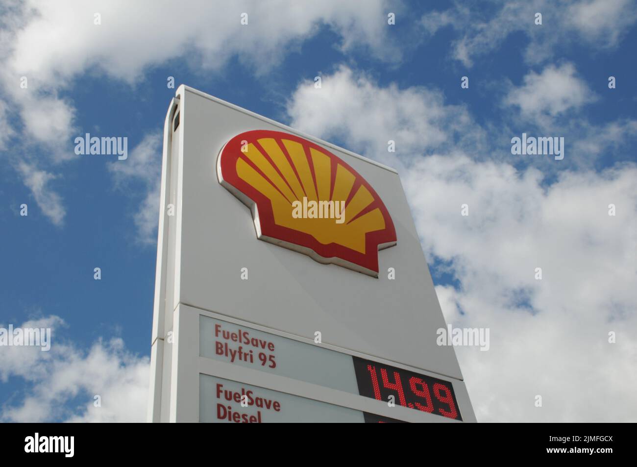 Kastrup/Copenhagen/Denmark/06 August 2022/Shell gasoline and shell ...