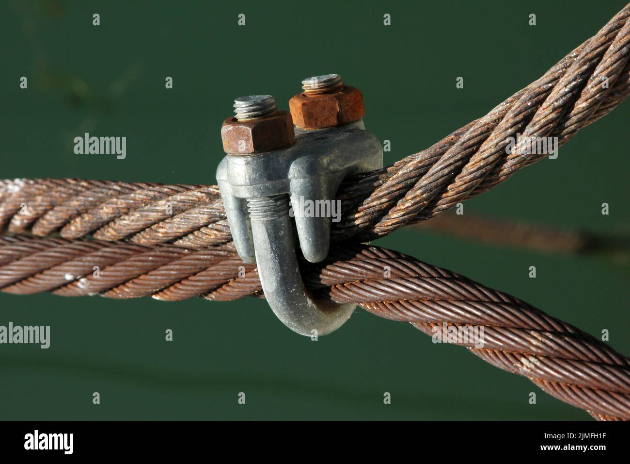 Wire rope sling knot hi-res stock photography and images - Alamy