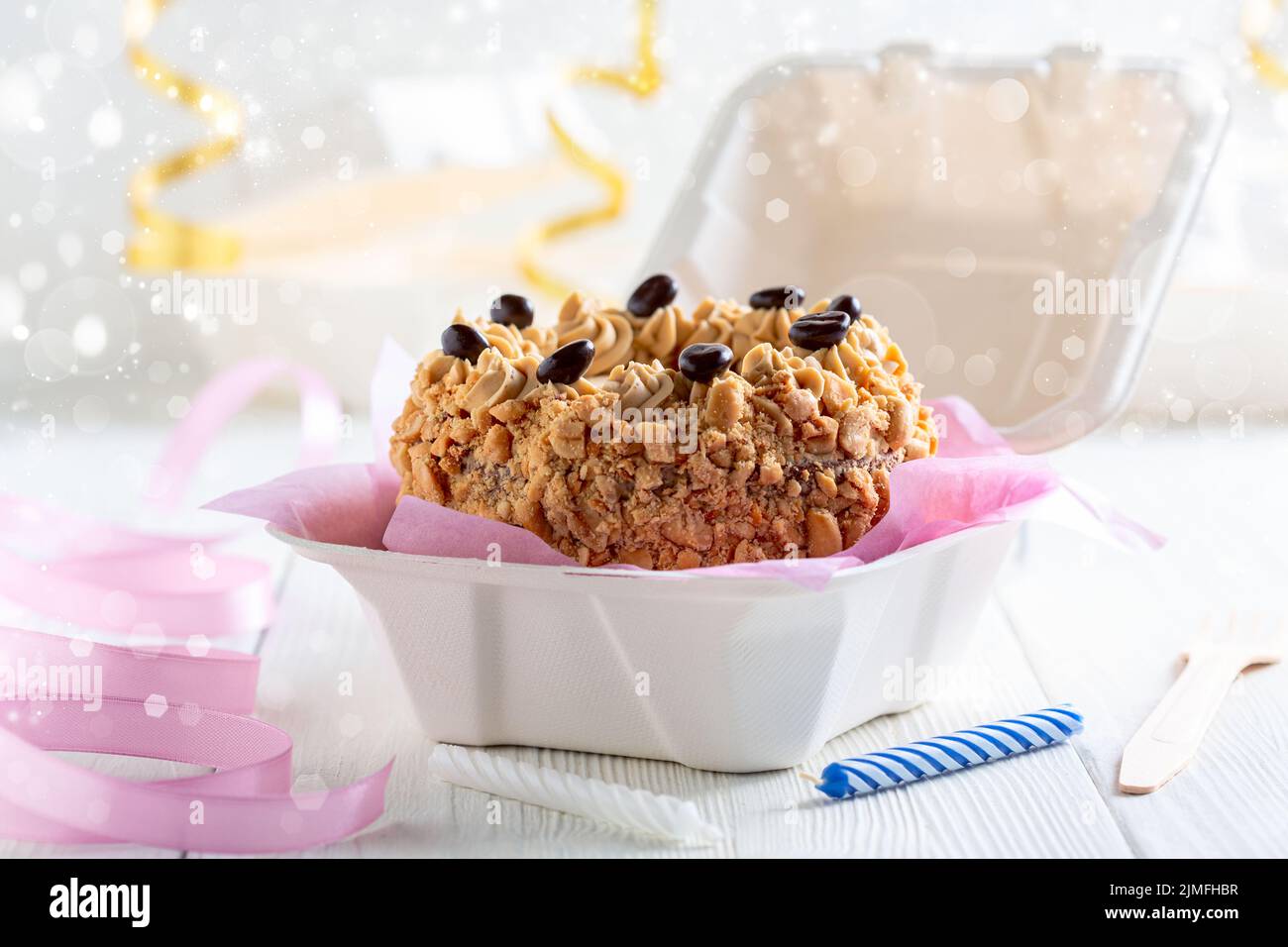Small birthday cake Stock Photo - Alamy