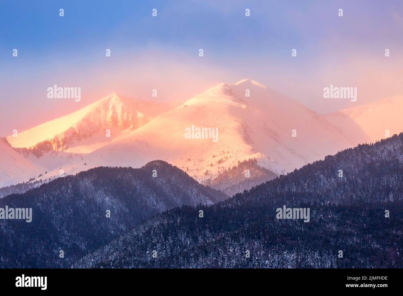 Bansko bulgaria winter sunset hi-res stock photography and images - Alamy