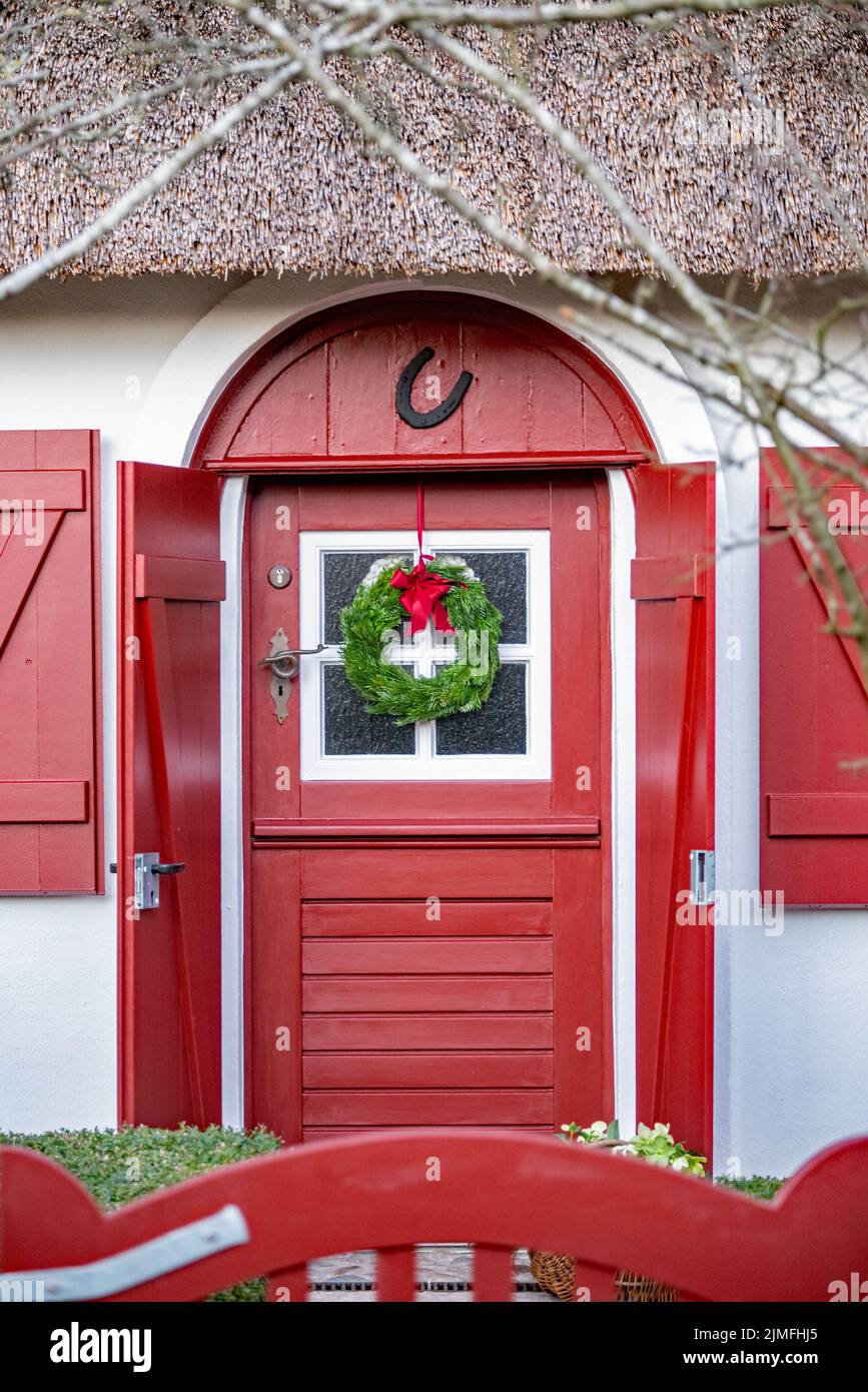 Double wing door hi-res stock photography and images - Alamy
