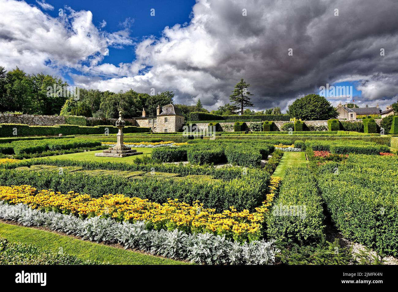 PITMEDDEN GARDEN ABERDEENSHIRE SCOTLAND IN SUMMER LOWER GARDEN ...