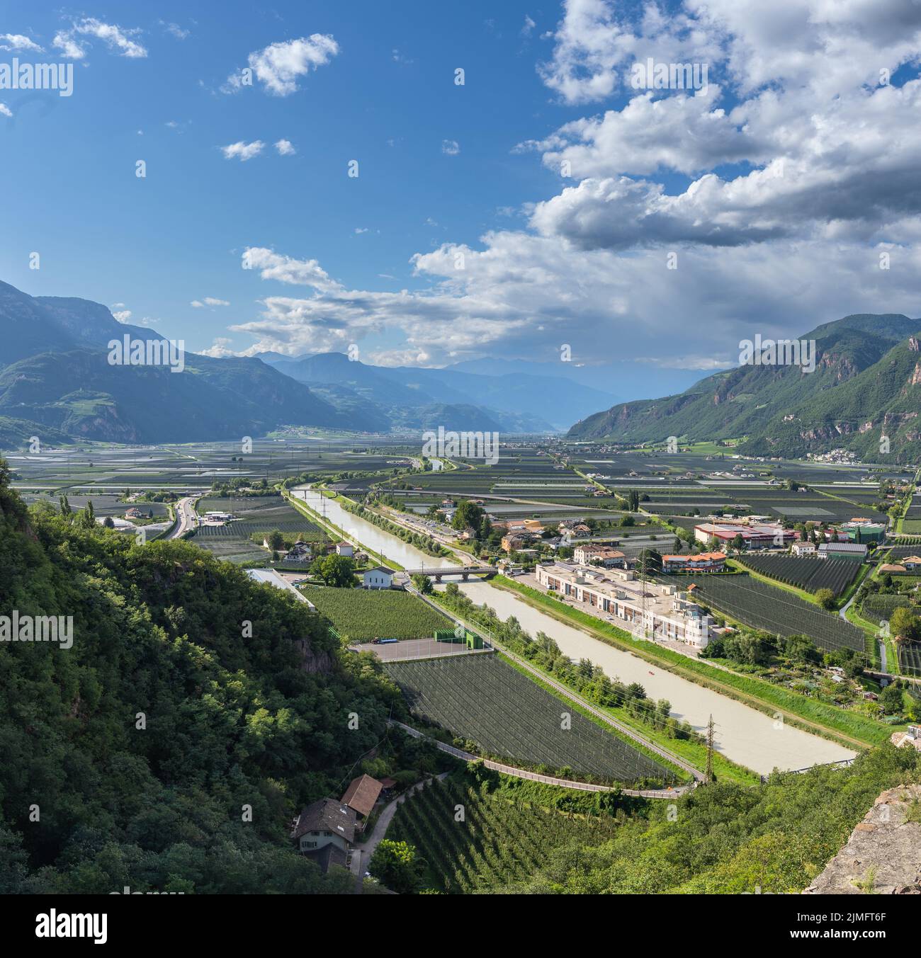 Sunny day in the south hi-res stock photography and images - Alamy