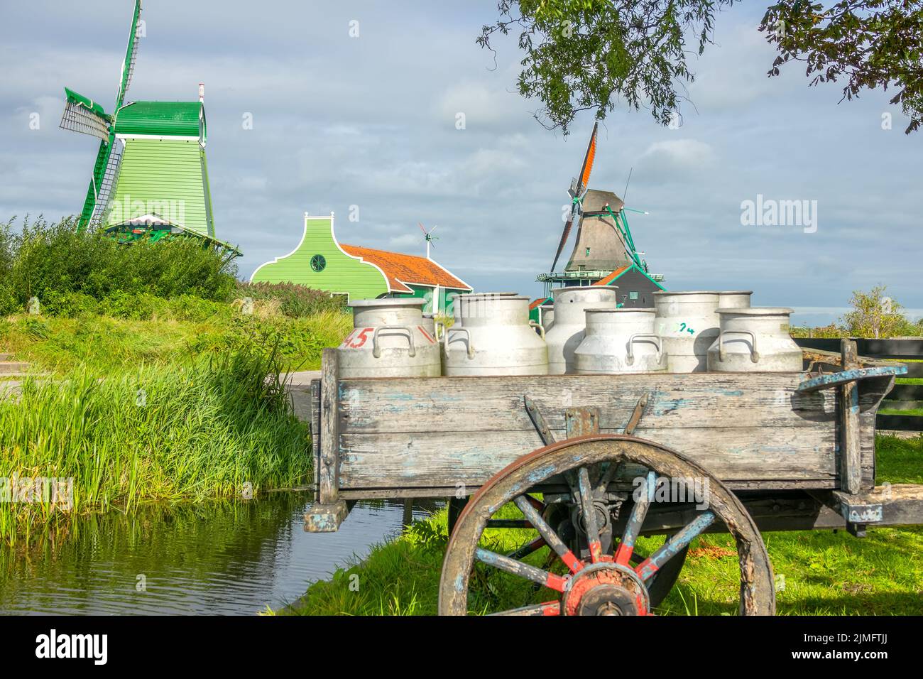 Milk cart hi-res stock photography and images - Alamy