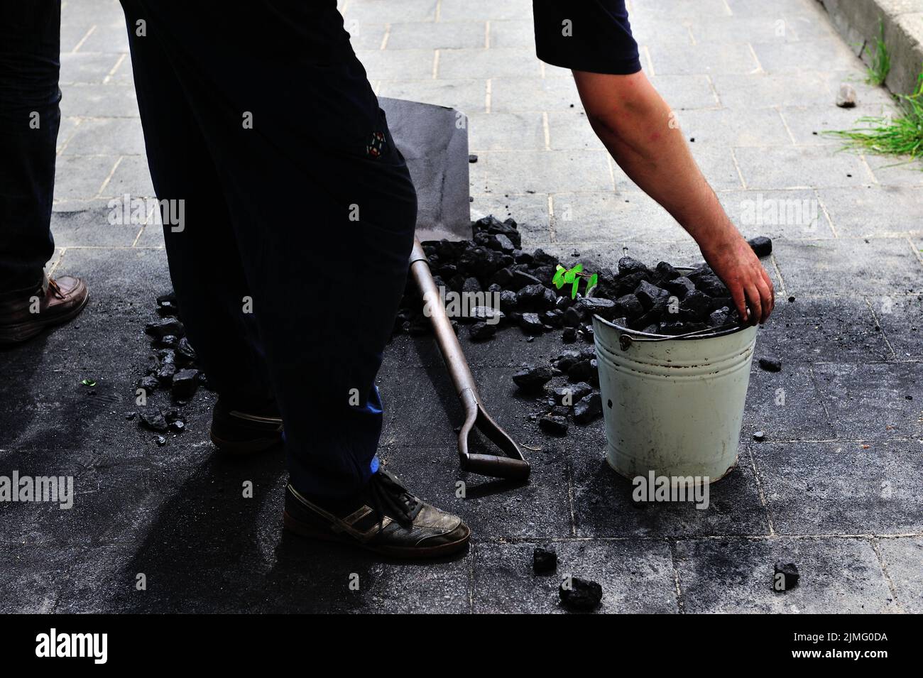 business, coal, unloading, burning, heating, energy, winter, daily life ...