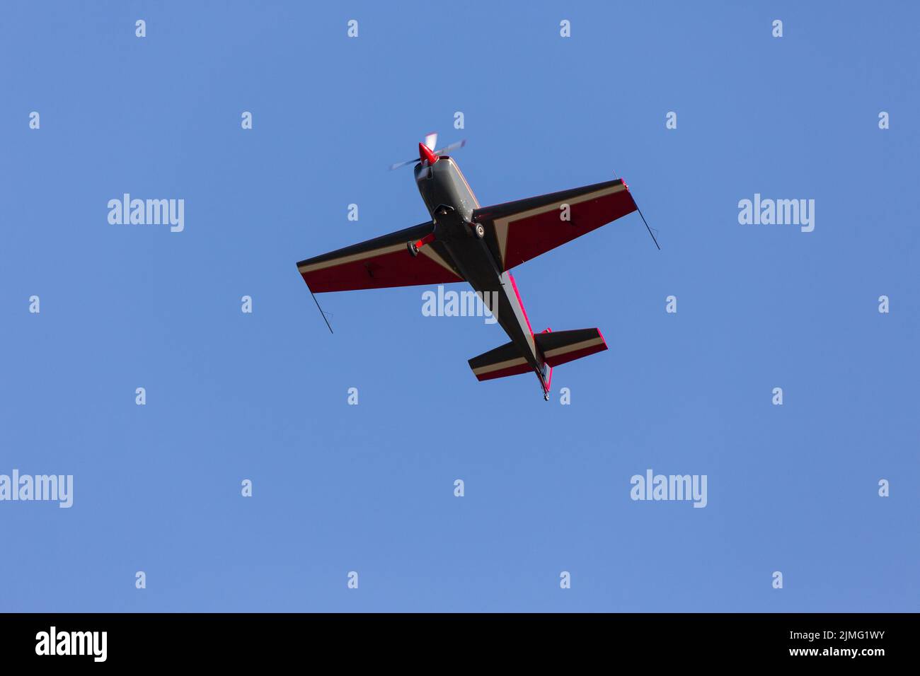 An old plane in flight Stock Photo - Alamy