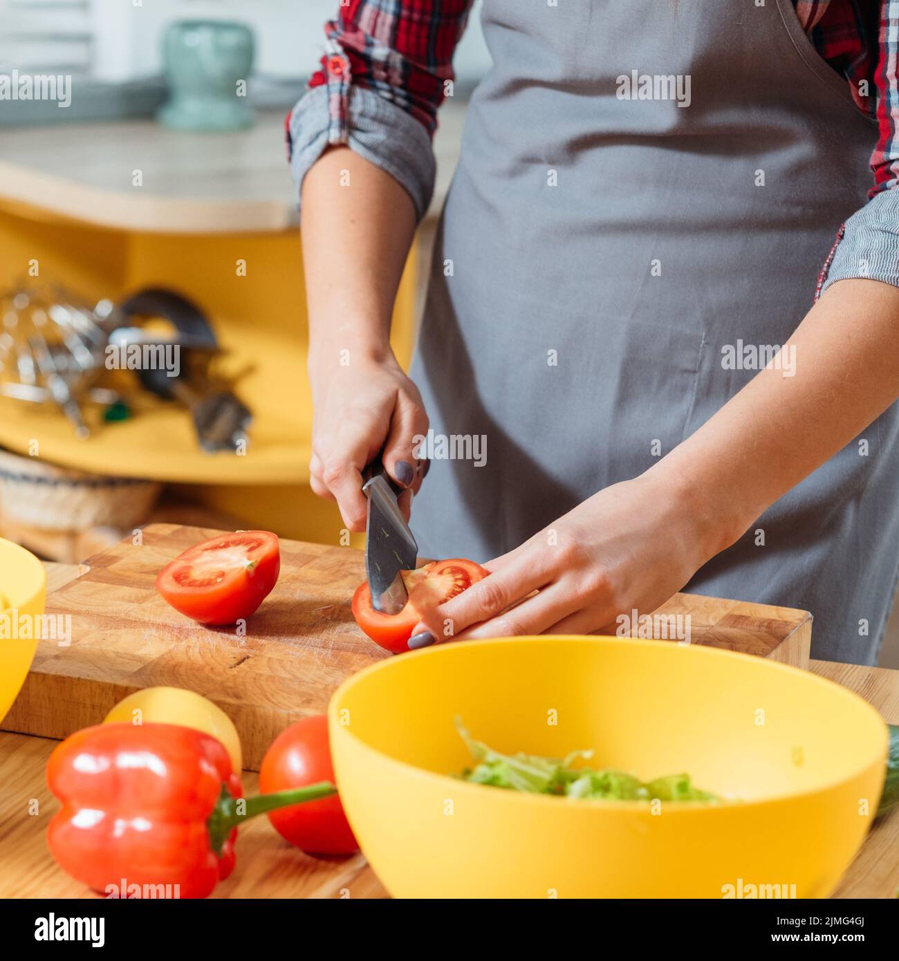 Professional chef making vegetables salad hi-res stock photography and ...