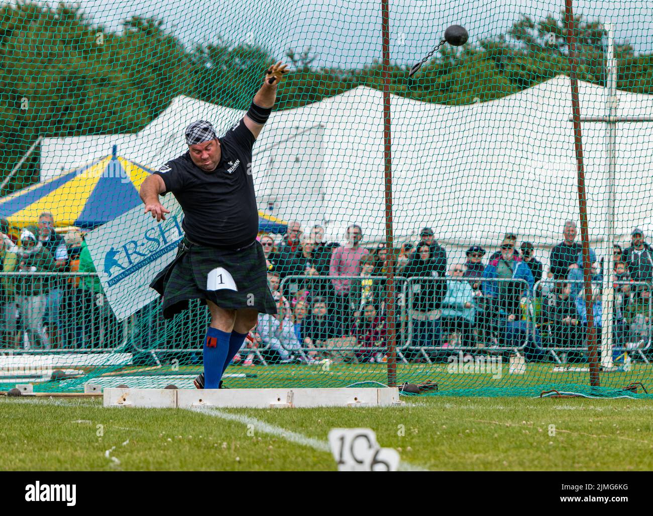 Throwing ball and chain hi-res stock photography and images - Alamy