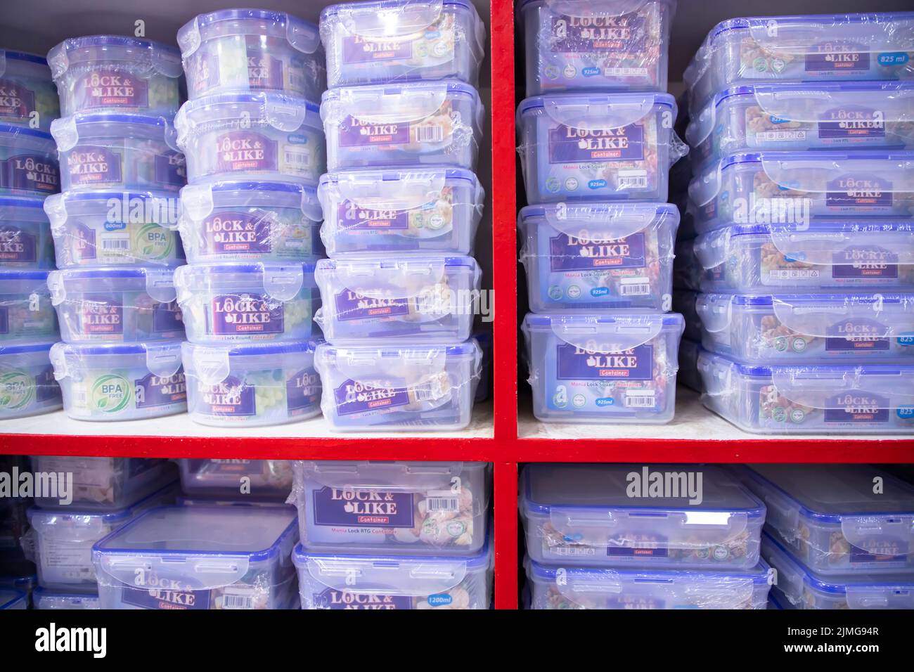 Plactic container hi-res stock photography and images - Alamy