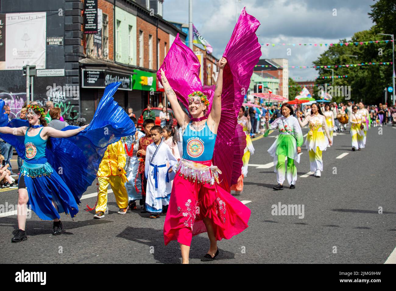 Belfast, UK. 06th Aug, 2022. Féile an Phobail Carnival Parade a few ...