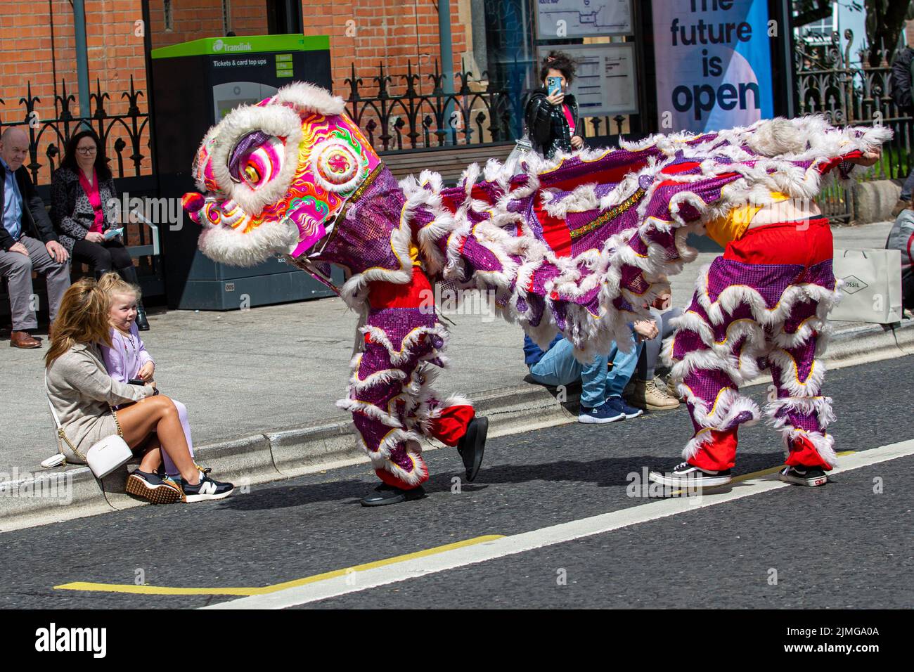 Belfast, UK. 06th Aug, 2022. Féile an Phobail Carnival Parade a few ...