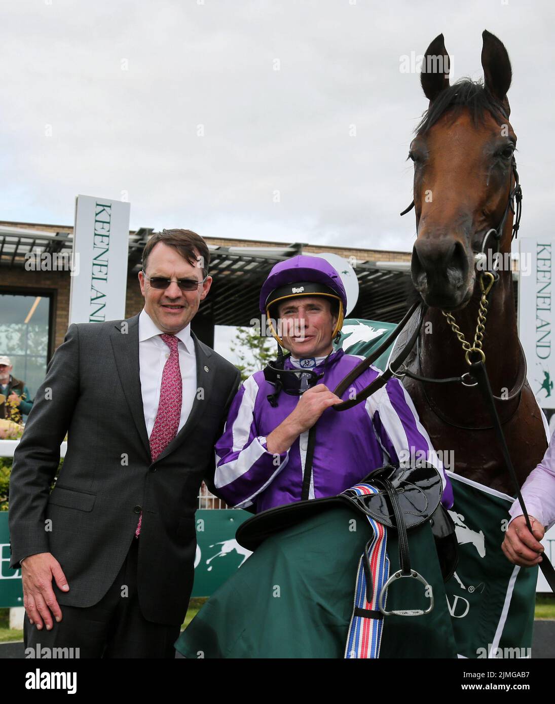 Little big bear racecourse hi-res stock photography and images - Alamy