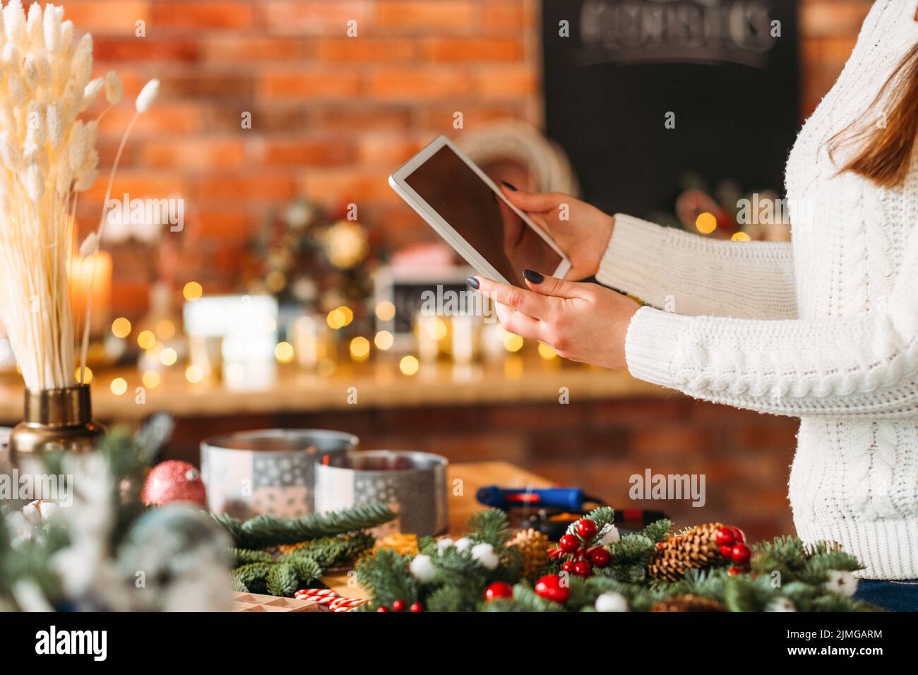 Lady blog hi-res stock photography and images - Alamy