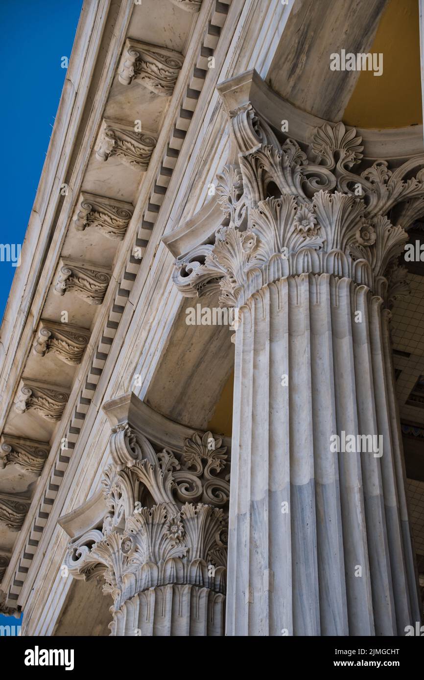 Corinthian heads hi-res stock photography and images - Alamy
