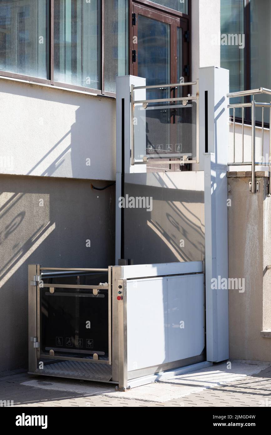 street lift for people with disabilities Stock Photo - Alamy