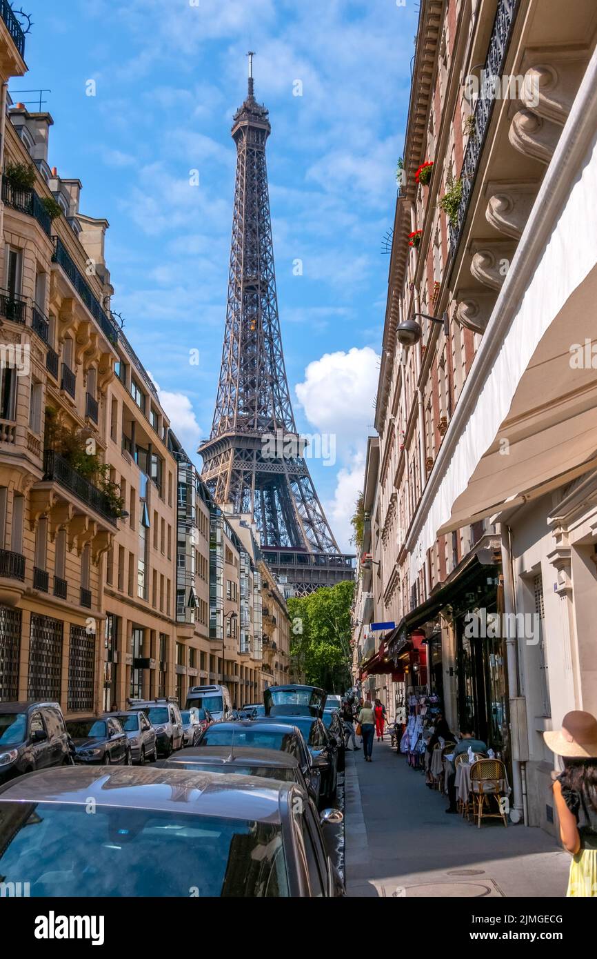 Eiffel tower street view hi-res stock photography and images - Alamy