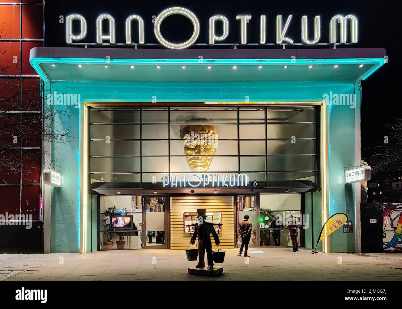 Panopticum hi-res stock photography and images - Alamy