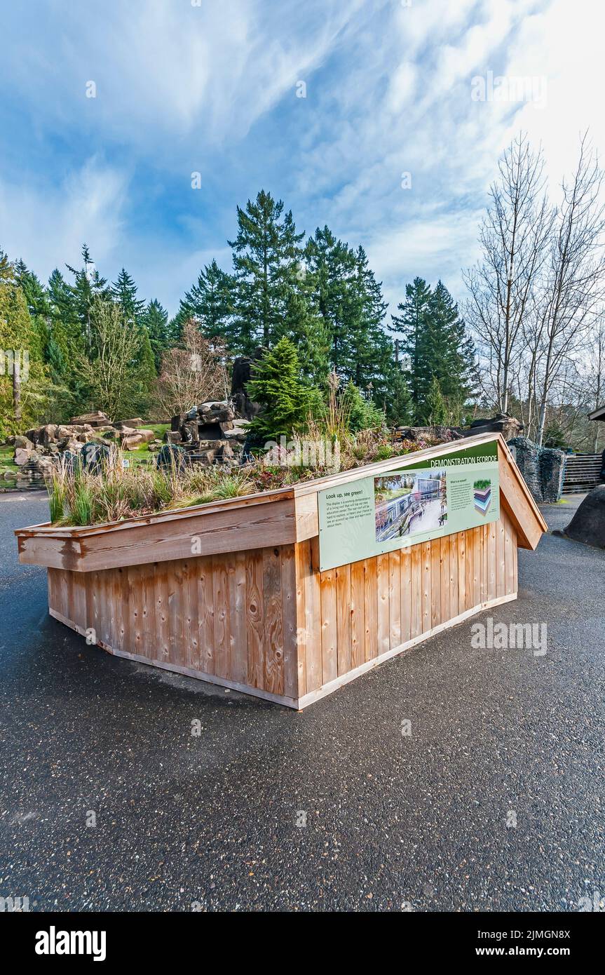Portland oregon green roof hi-res stock photography and images - Alamy