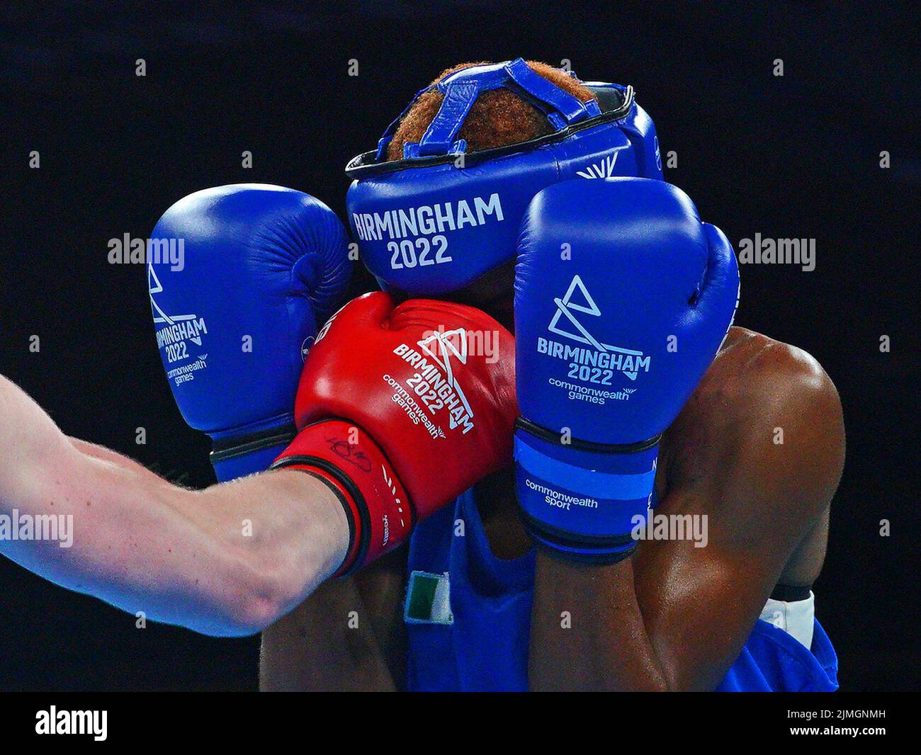 Northern Ireland's Amy Sara Broadhurst (Red) and Nigeria's Cynthia ...