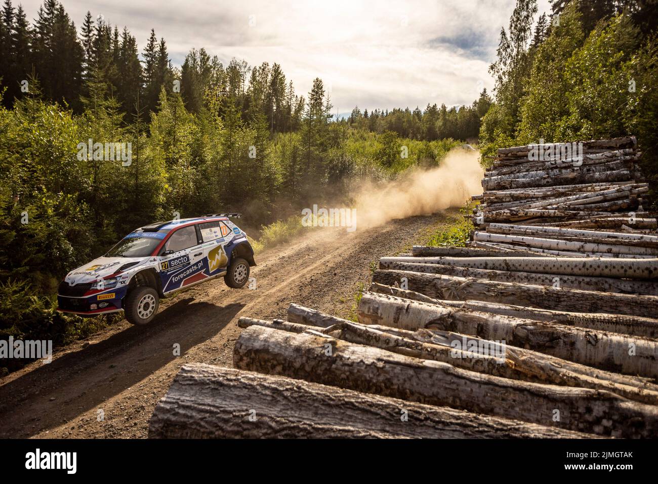 27 PAJARI Sami (fin), MALKONEN Enni (fin), Skoda Fabia Evo, action ...