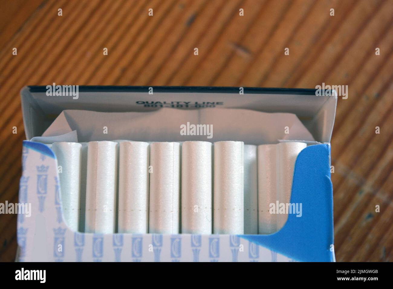 Cigarette box on coffee table hi-res stock photography and images - Alamy