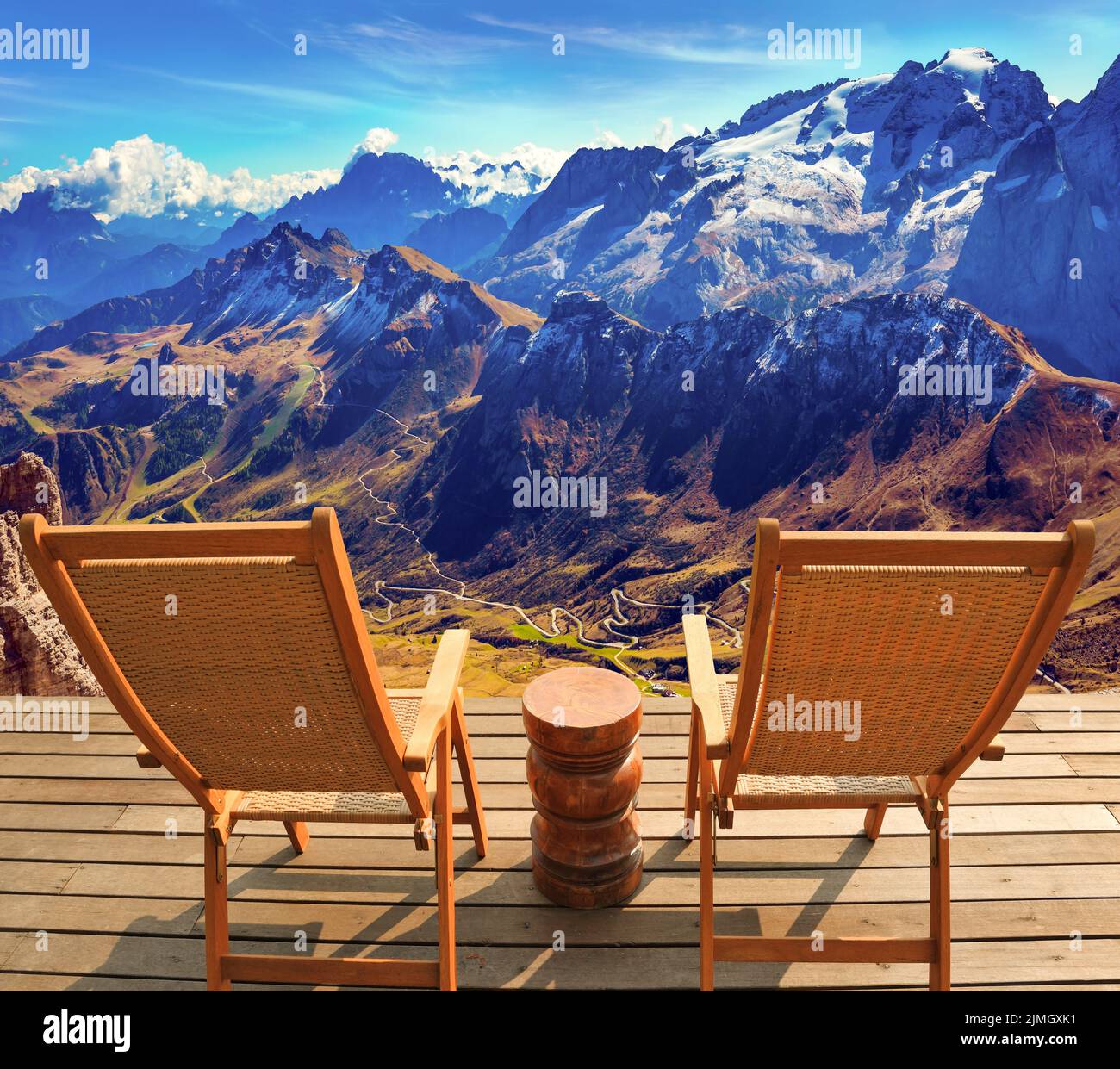 Two wood chairs hi-res stock photography and images - Alamy