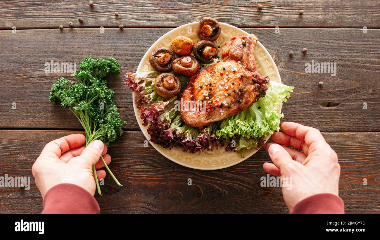 food stylist meat dish lettuce mushrooms herbs Stock Photo - Alamy