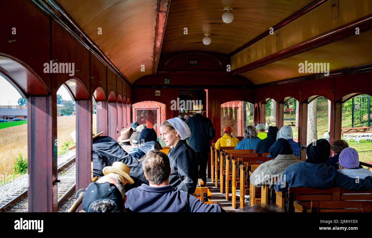 Amish people hi-res stock photography and images - Alamy