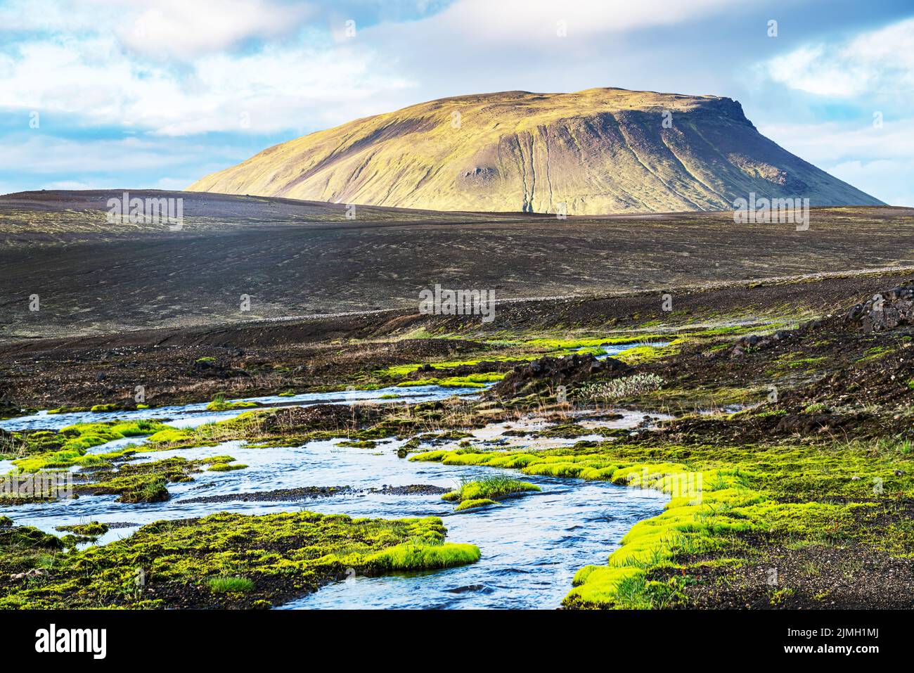 Scenic stream on summer hi-res stock photography and images - Alamy