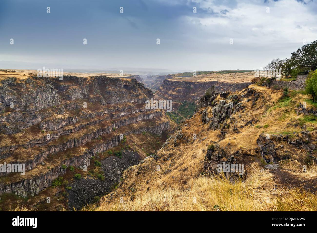 Deep gorge hi-res stock photography and images - Alamy