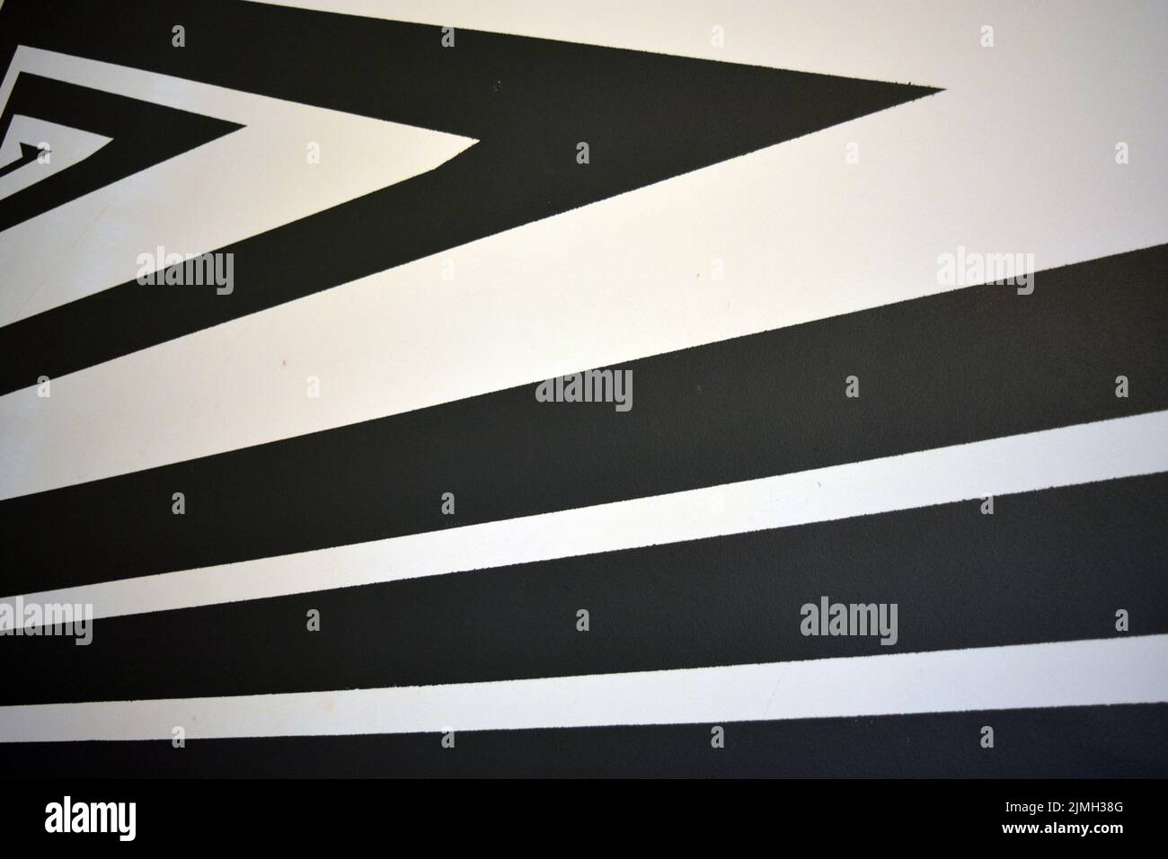 A black and white drawing of stripes of different widths and lengths ...