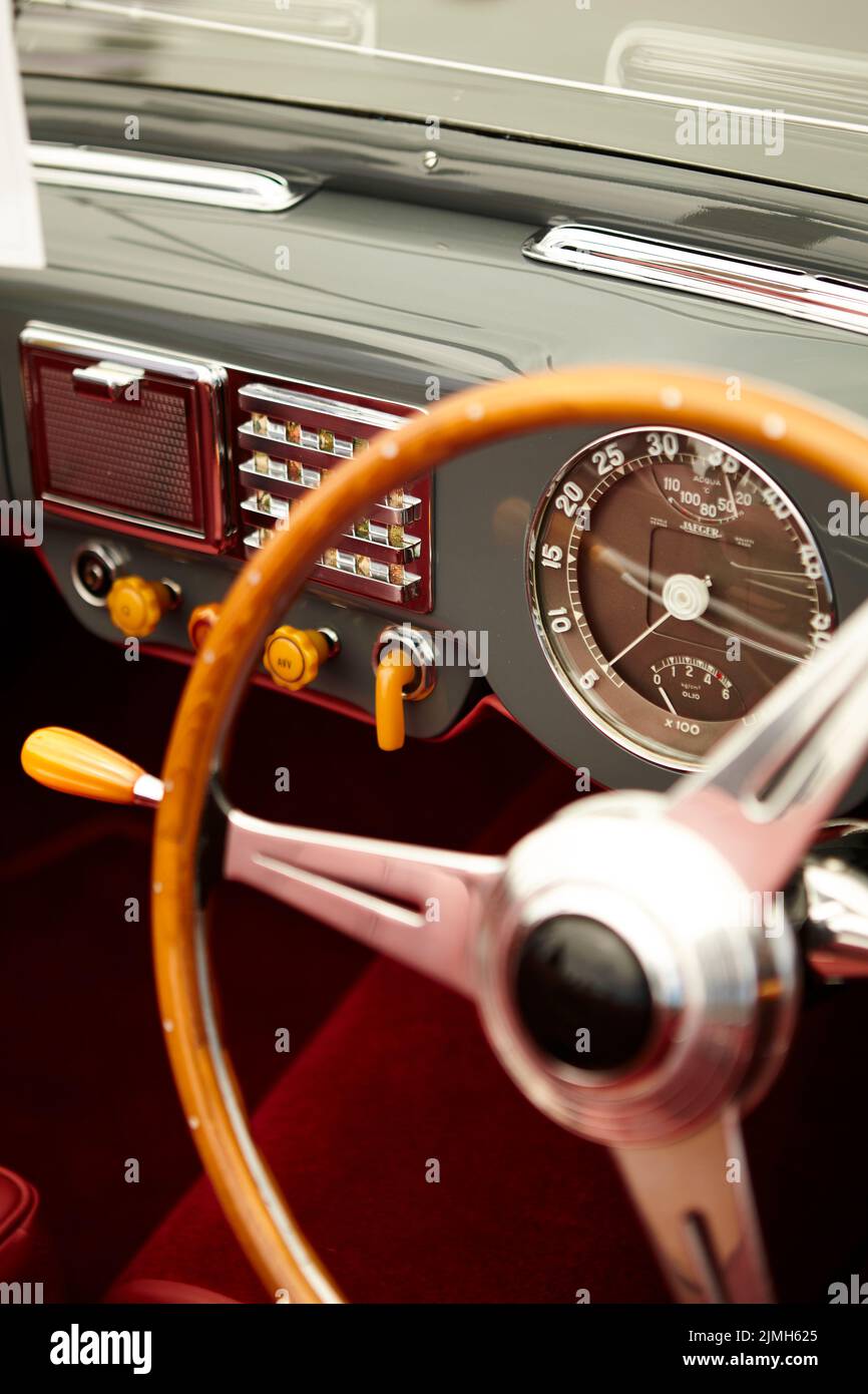 Image of Car,Classic Car instrument panel Stock Photo - Alamy