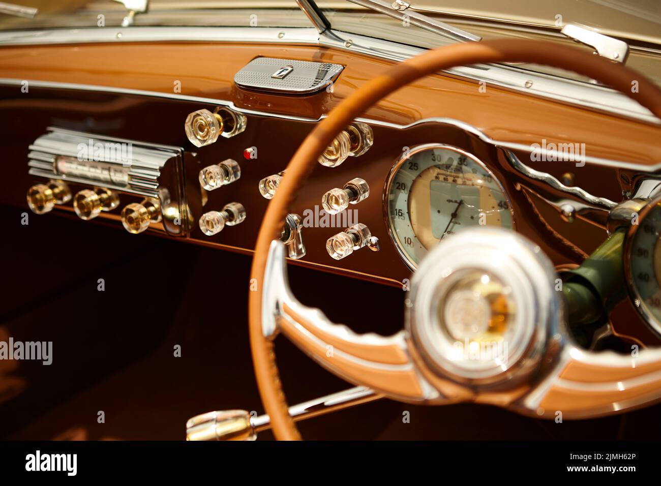 Image of Car,Classic Car instrument panel Stock Photo - Alamy