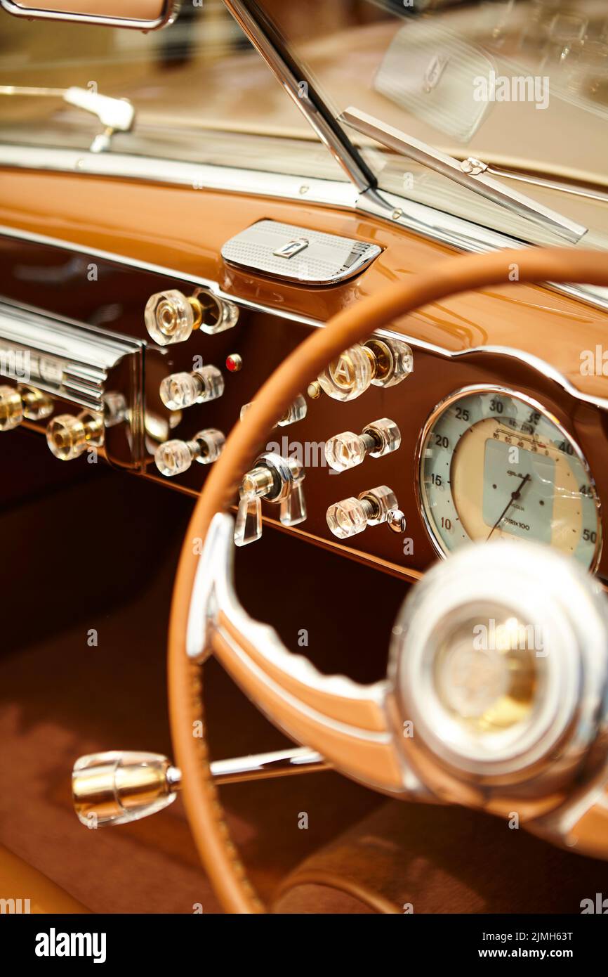 Image of Car,Classic Car instrument panel Stock Photo - Alamy