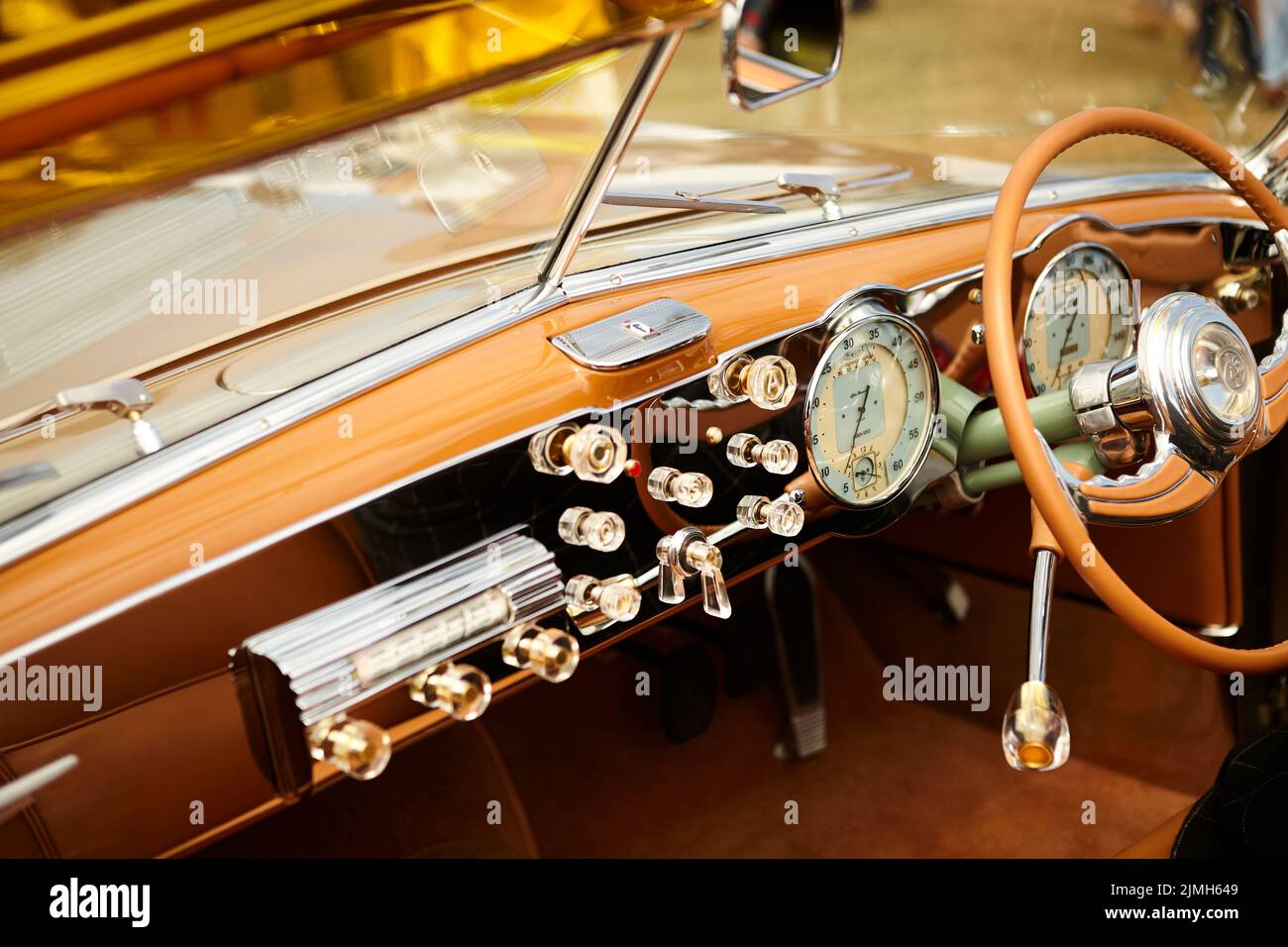 Image of Car,Classic Car instrument panel Stock Photo - Alamy