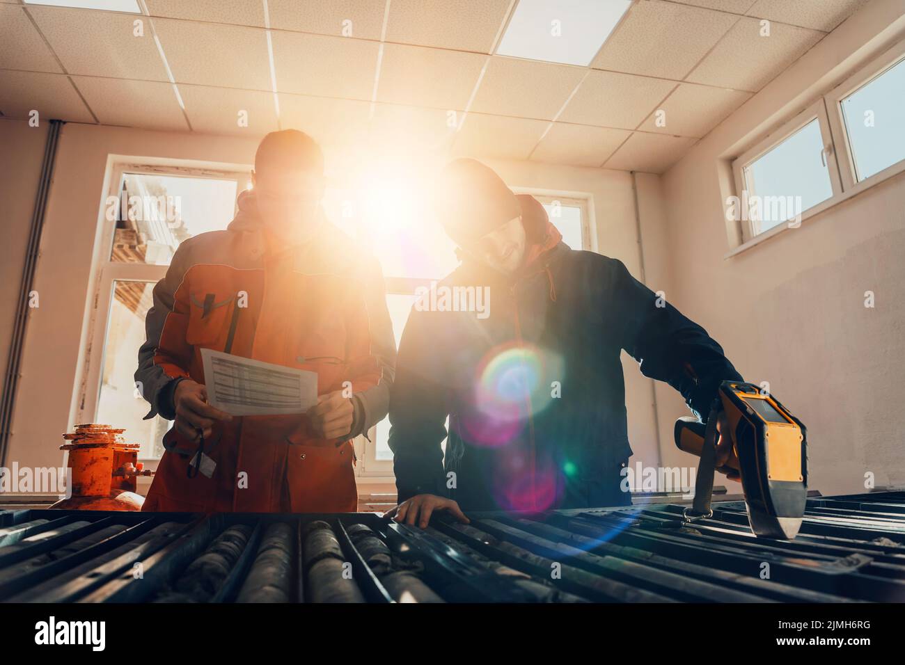 A special team of geologists who study rocks in industry using modern ...