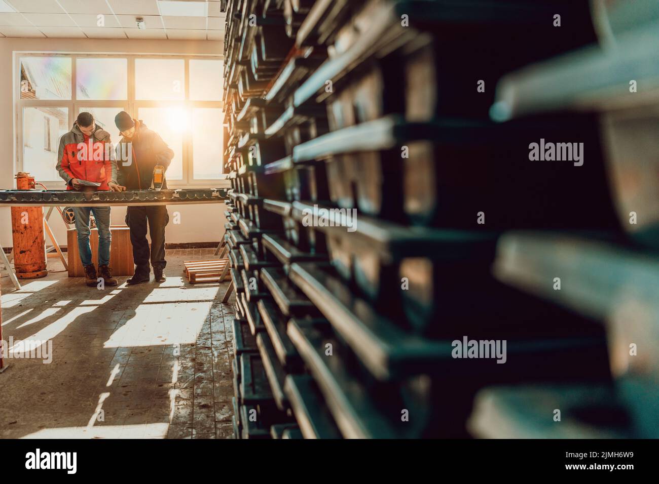A special team of geologists who study rocks in industry using modern ...
