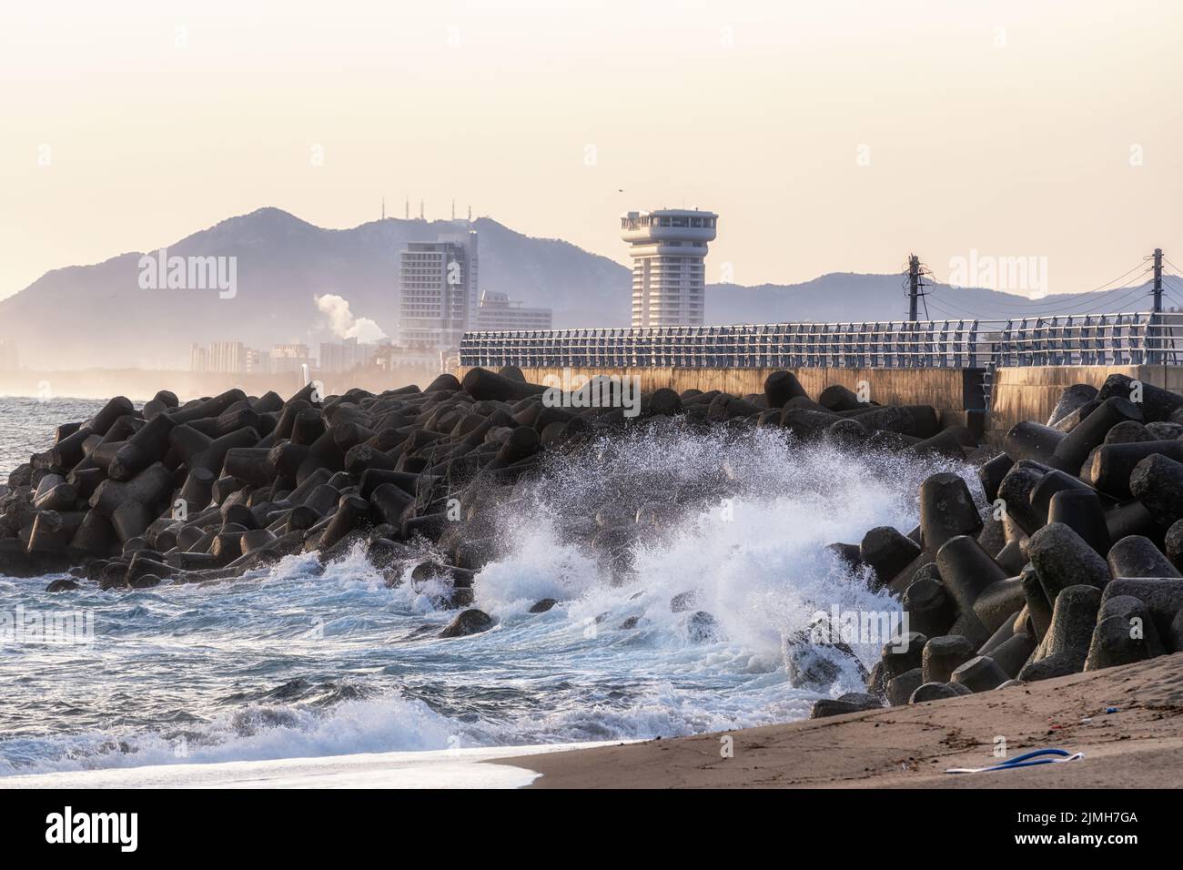 Sacheon beach sunrise Stock Photo - Alamy