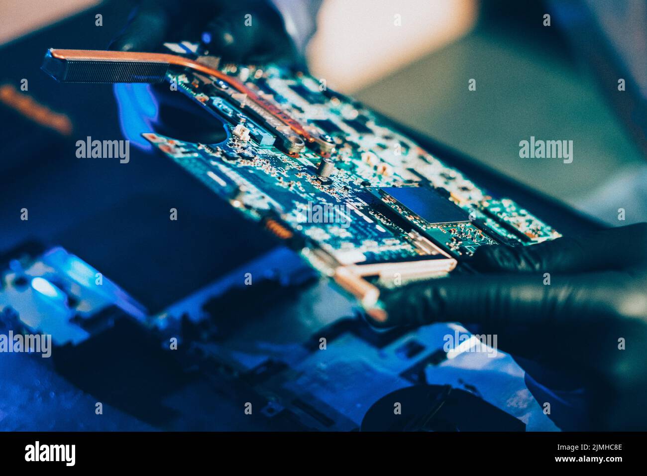 computer manufacturing technician motherboard Stock Photo - Alamy